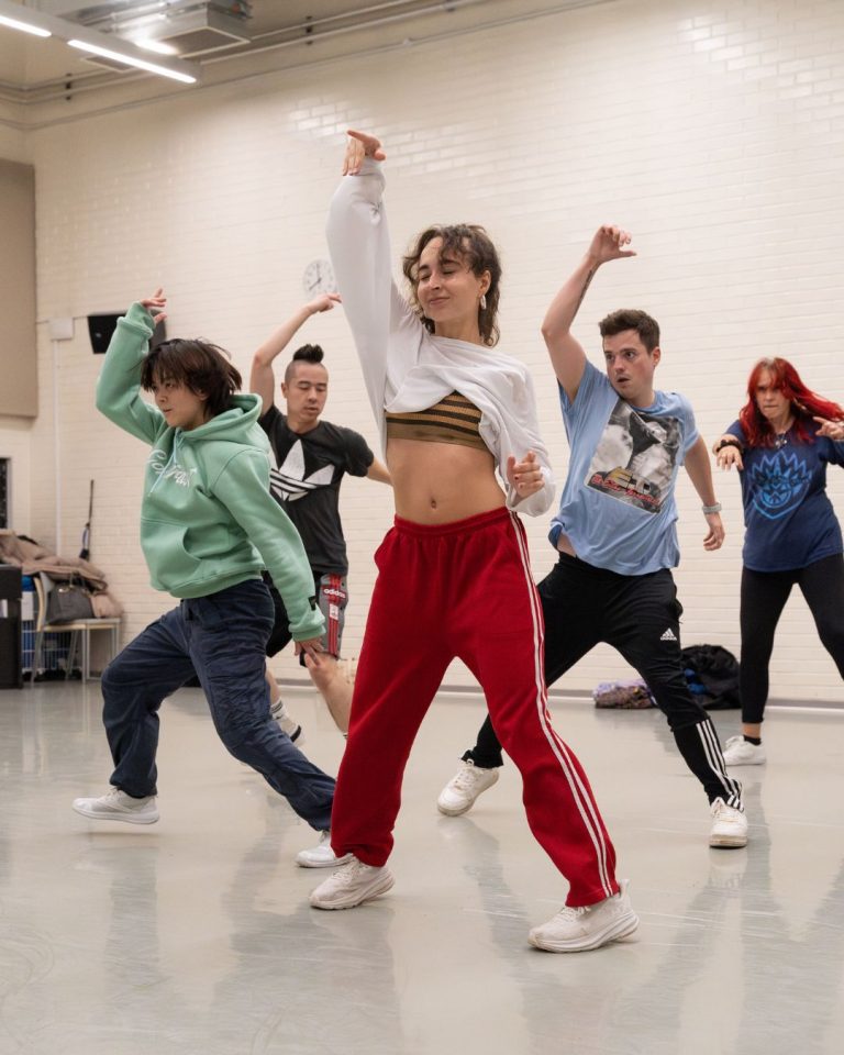 Dance Around The World at Dance City 🌍 - Dance City