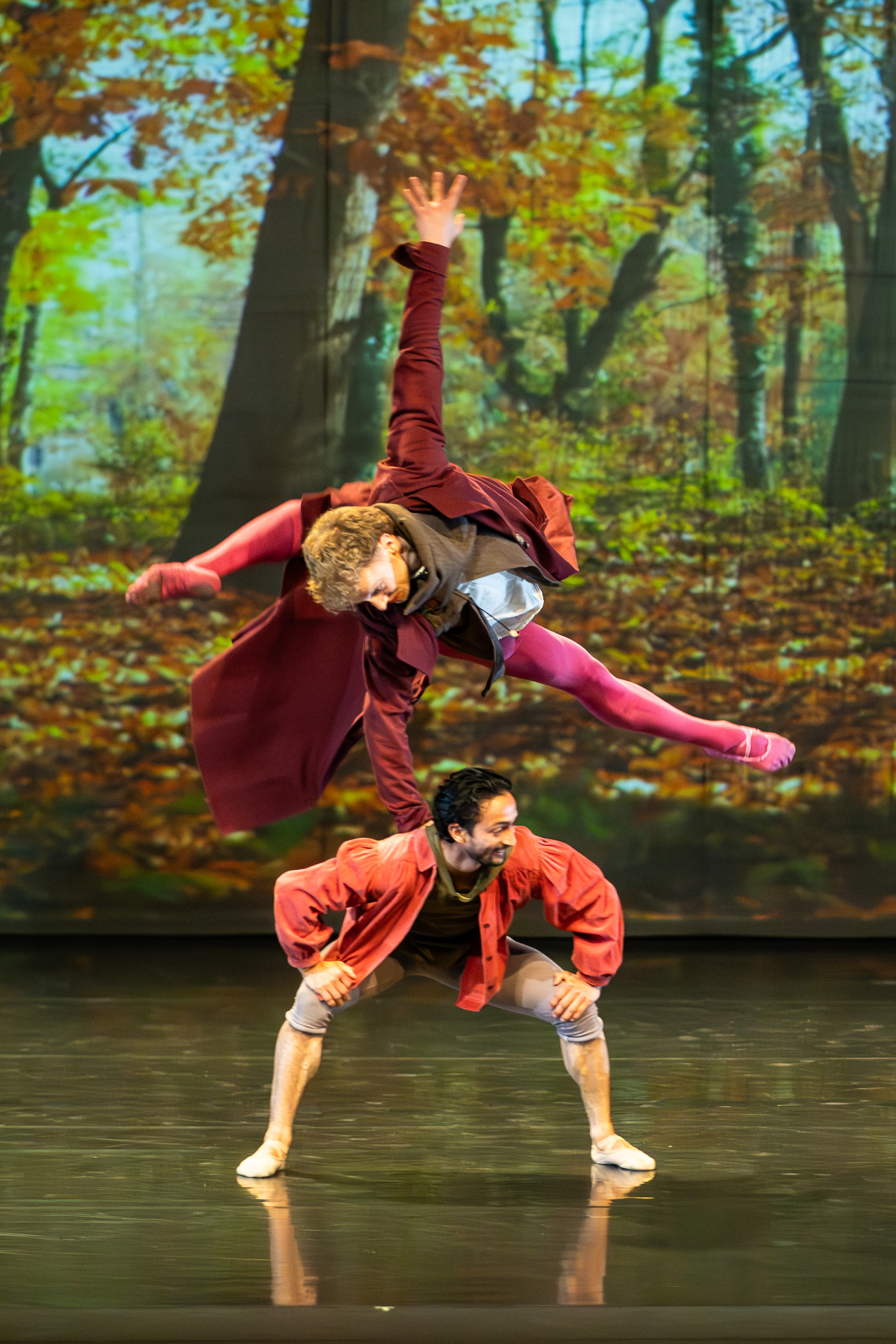 North East dancer returns home to star in Ballet Cymru’s winter ...